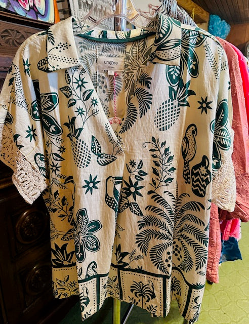 Green Abstract Border Print Top – River Ruby Boutique