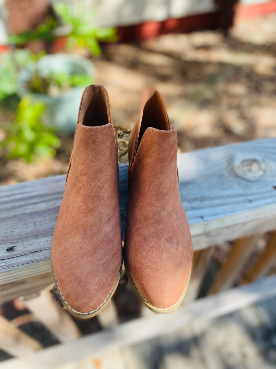 Wayland Cognac Bootie – River Ruby Boutique