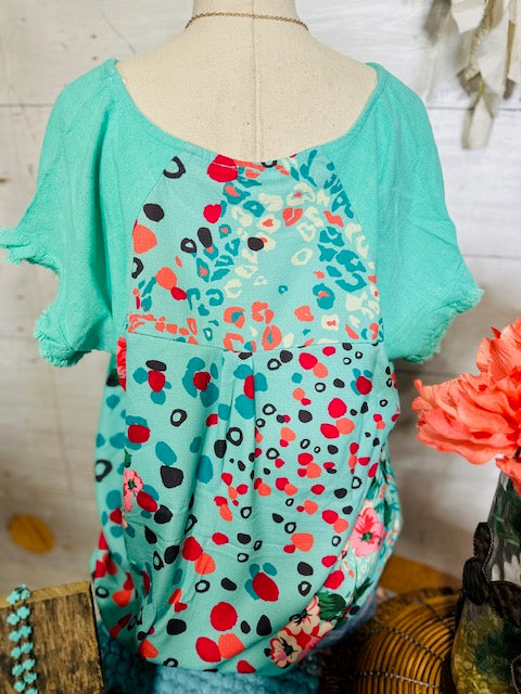 Solid Mint Blouse with Floral Back – River Ruby Boutique