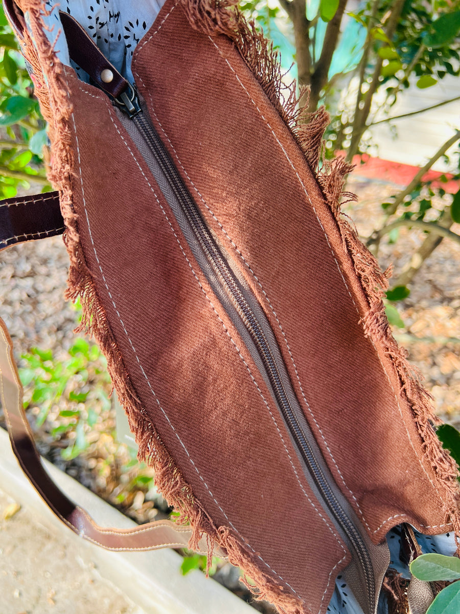 Cowhide Floral Handbag – River Ruby Boutique